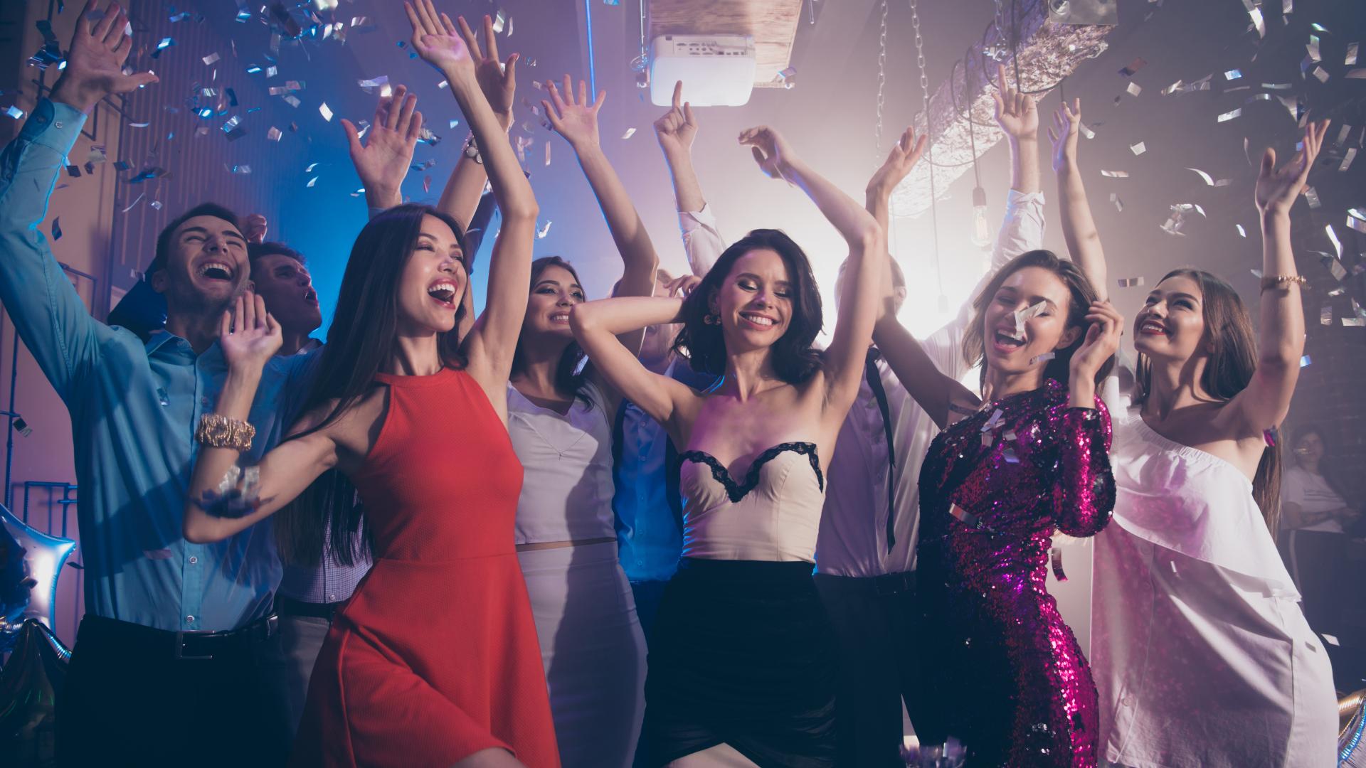 Proms & Balls | Charlton Events